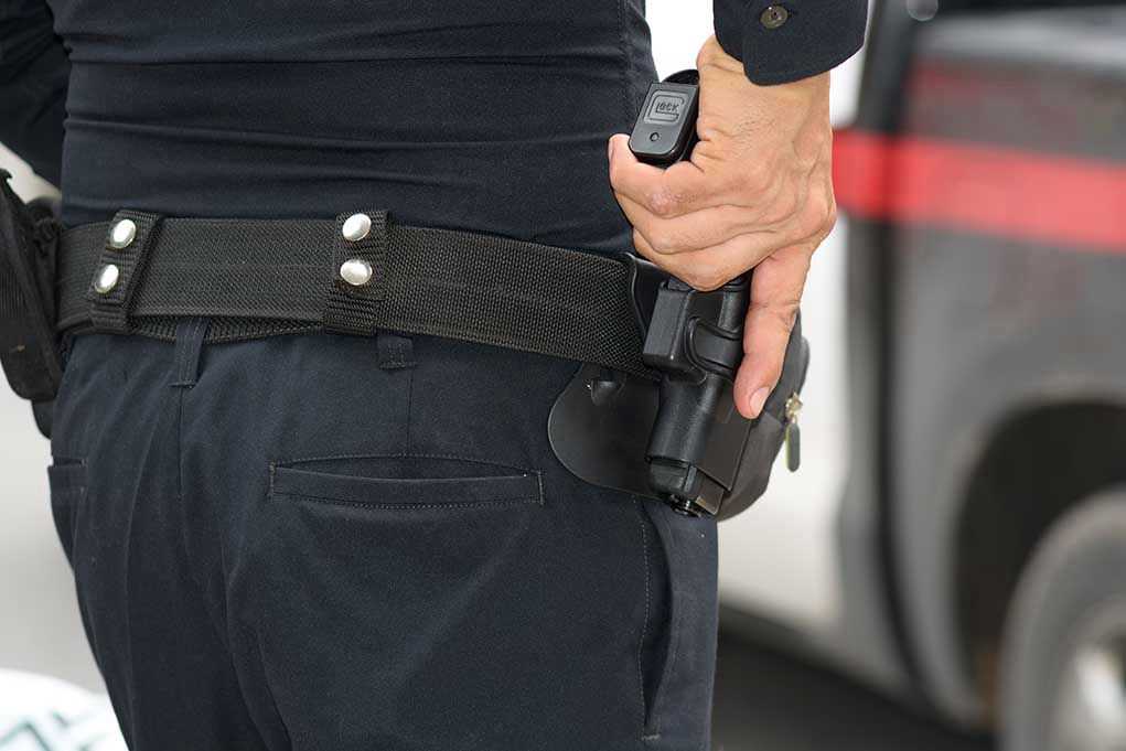 Deputies HORRIFIC MISTAKE – Cops Draw Guns! | News Space